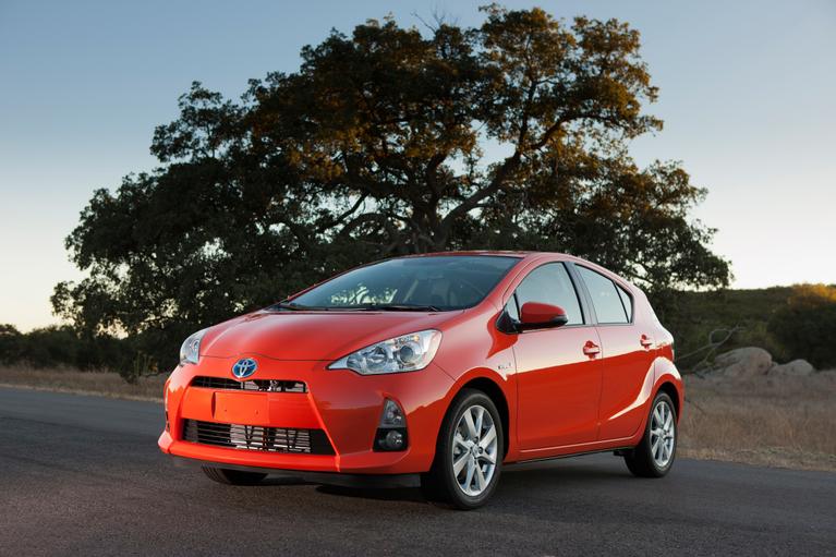 Toyota Prius c Hatchback - Cars.com Overview | Cars.com