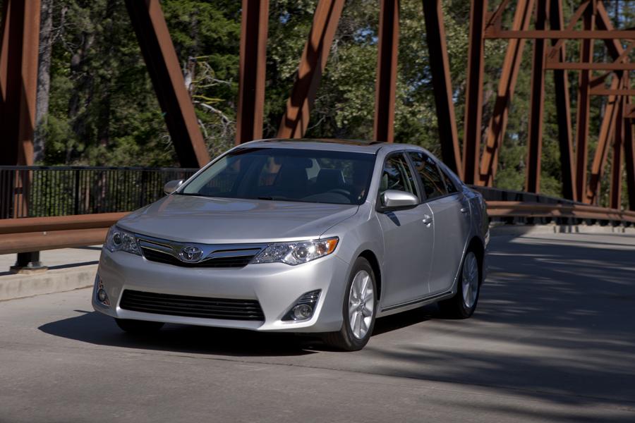 2012 Toyota Camry Specs, Price, MPG & Reviews | Cars.com