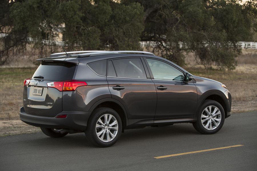 2012 Toyota RAV4 Specs, Price, MPG & Reviews | Cars.com