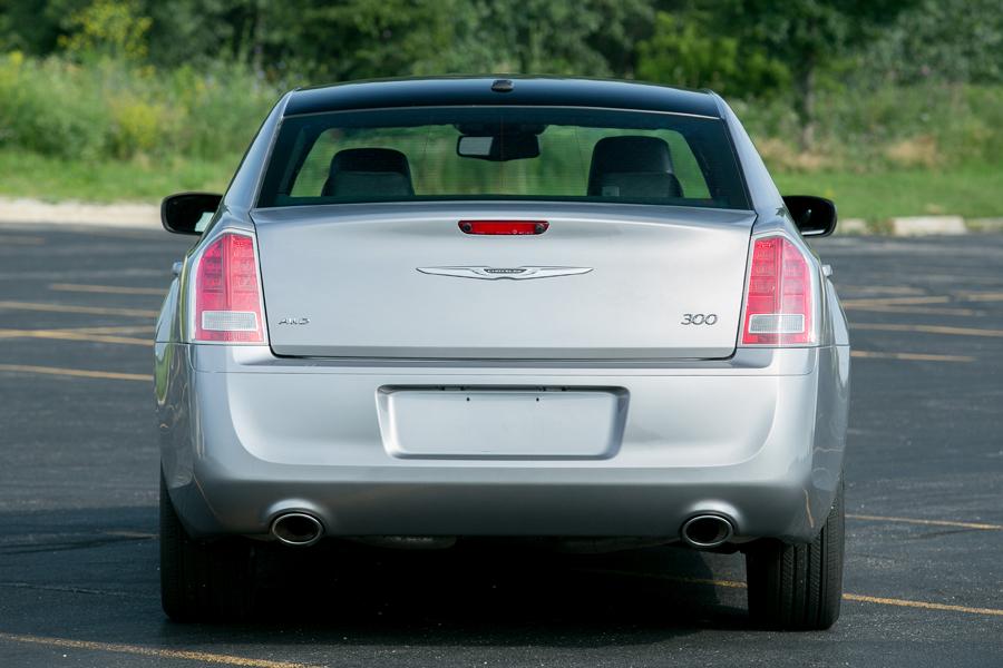 2013 Chrysler 300 Specs, Price, MPG & Reviews | Cars.com