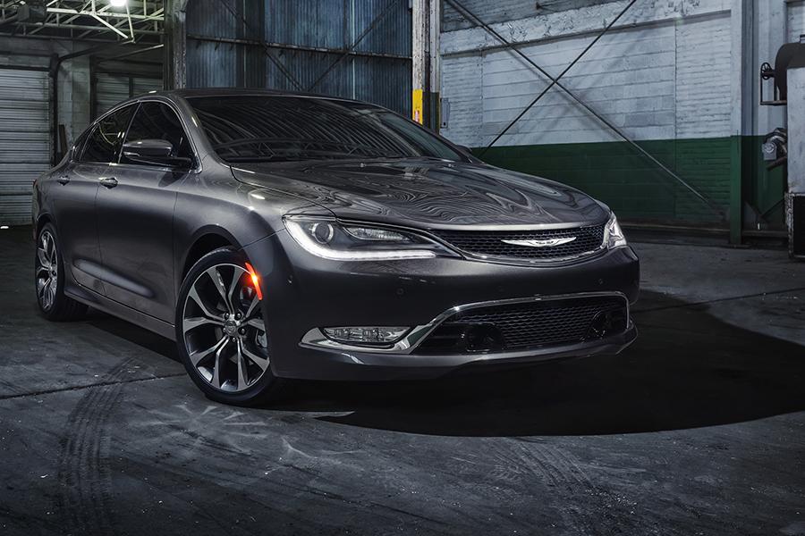 2015 Chrysler 200 Specs, Pictures, Trims, Colors || Cars.com