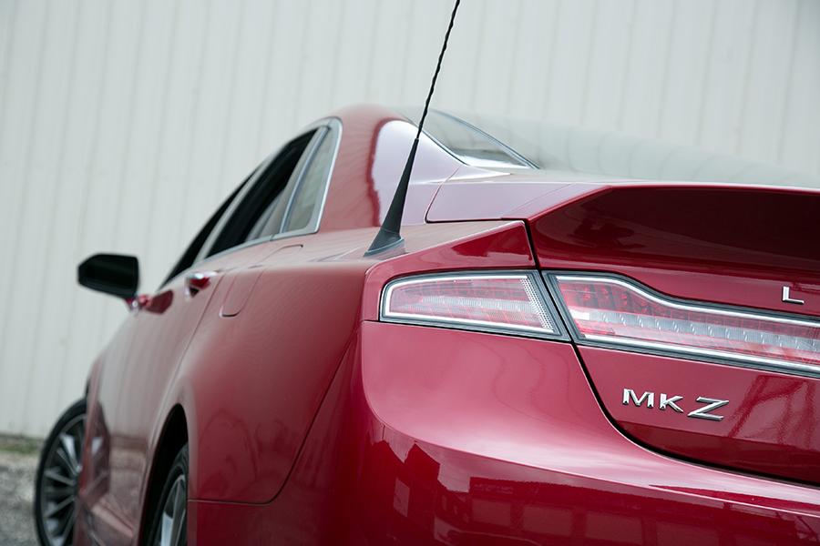 2014 Lincoln MKZ Specs, Pictures, Trims, Colors || Cars.com