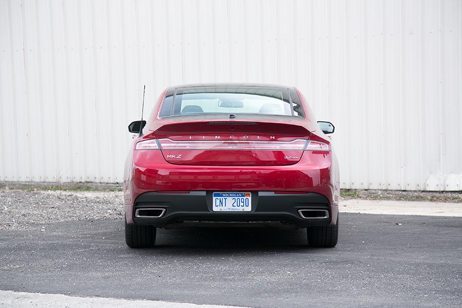 2014 Lincoln MKZ Specs, Price, MPG & Reviews | Cars.com