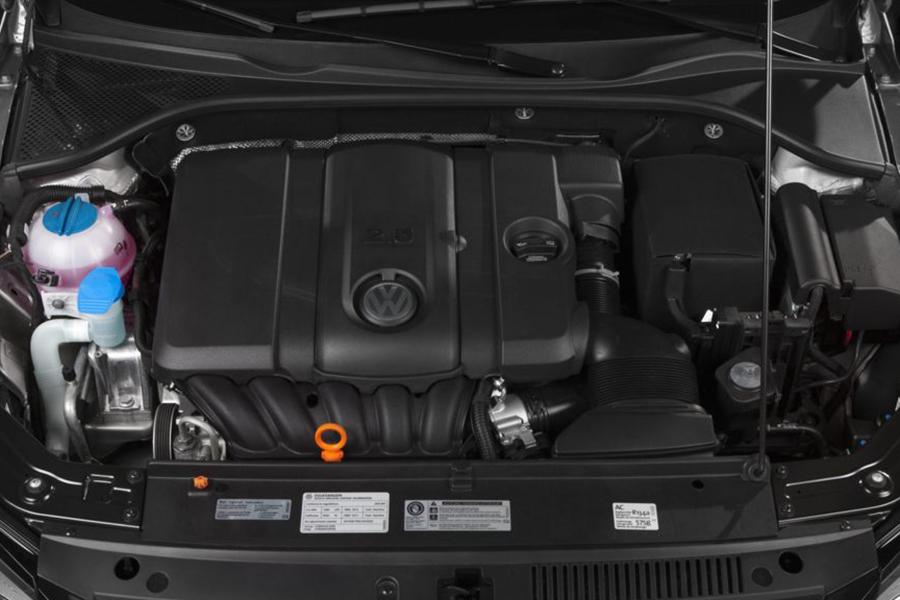 2014 Volkswagen Passat Specs, Price, MPG & Reviews | Cars.com