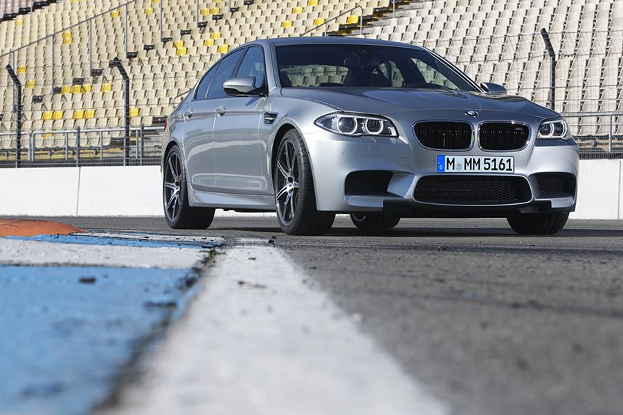 2015 BMW M5 Specs, Price, MPG & Reviews | Cars.com