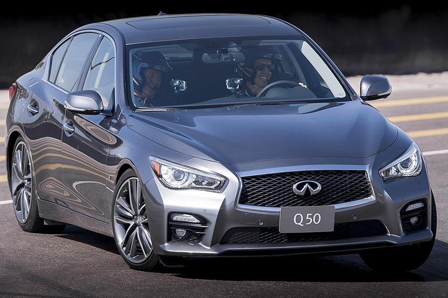 2015 INFINITI Q50 Specs, Price, MPG & Reviews | Cars.com