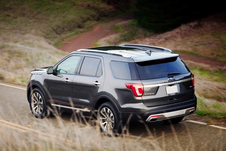 2016 Ford Explorer Specs, Price, MPG & Reviews | Cars.com