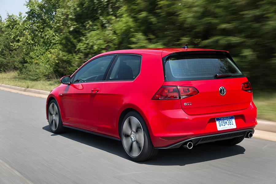 2015 Volkswagen Golf GTI Specs, Price, MPG & Reviews | Cars.com