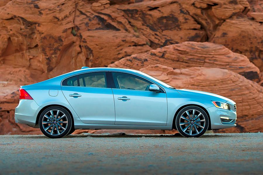 2016 Volvo S60 Specs, Pictures, Trims, Colors || Cars.com
