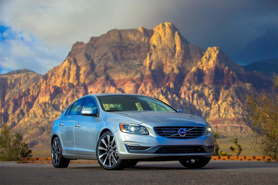 2016 Volvo S60 Specs, Pictures, Trims, Colors || Cars.com