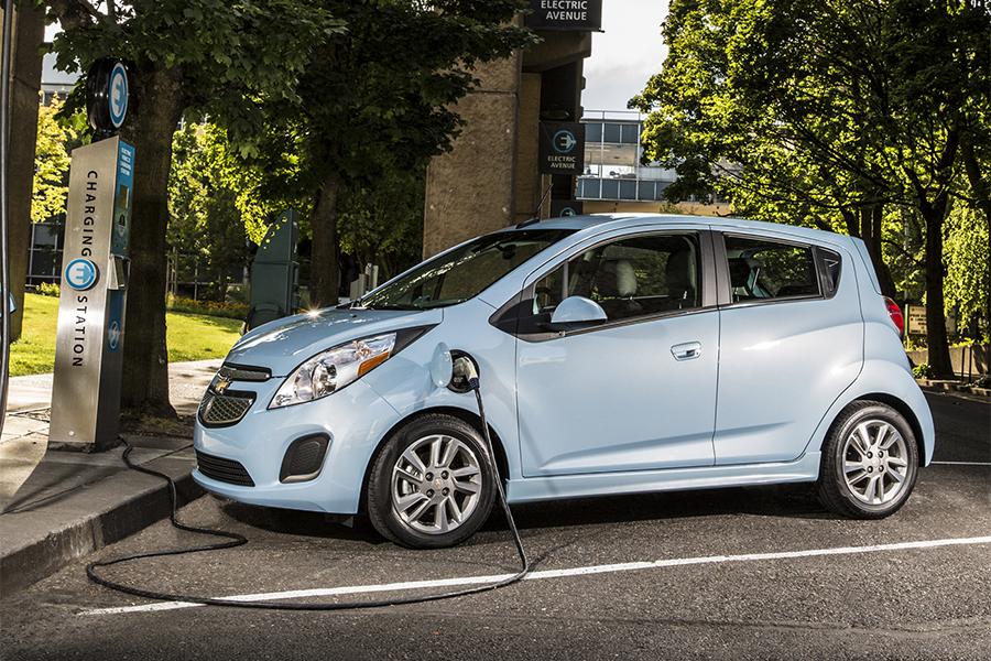 Chevrolet Spark EV Hatchback Models, Price, Specs, Reviews | Cars.com Chevrolet Spark EV Hatchback Models, Price, Specs, Reviews | Cars.com