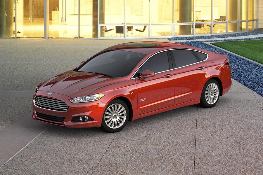 2016 Ford Fusion Energi Specs, Price, MPG & Reviews | Cars.com