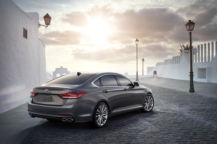 Hyundai Genesis Sedan Models, Price, Specs, Reviews | Cars.com
