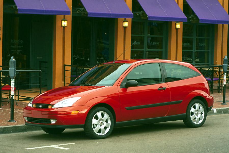 2001 Ford Focus Reviews, Specs and Prices | Cars.com