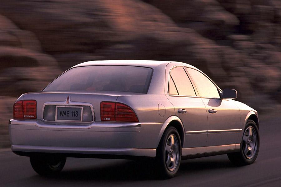 2000 Lincoln LS Specs, Price, MPG & Reviews | Cars.com