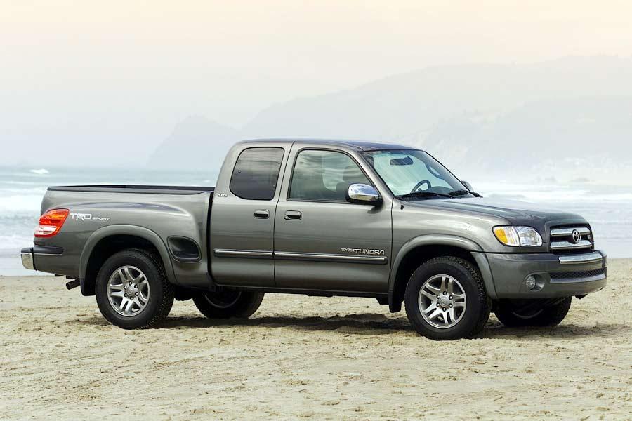 2004 Toyota Tundra Specs, Price, MPG & Reviews | Cars.com