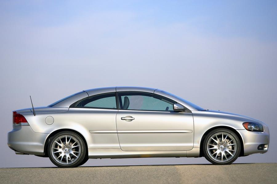 2006 Volvo C70 Specs, Pictures, Trims, Colors || Cars.com
