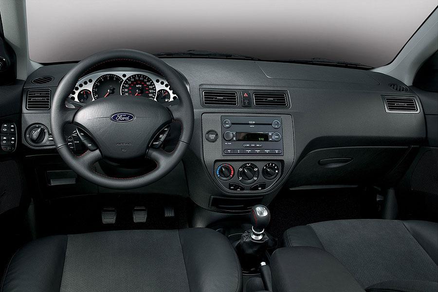 2007 Ford Focus Specs, Price, MPG & Reviews | Cars.com