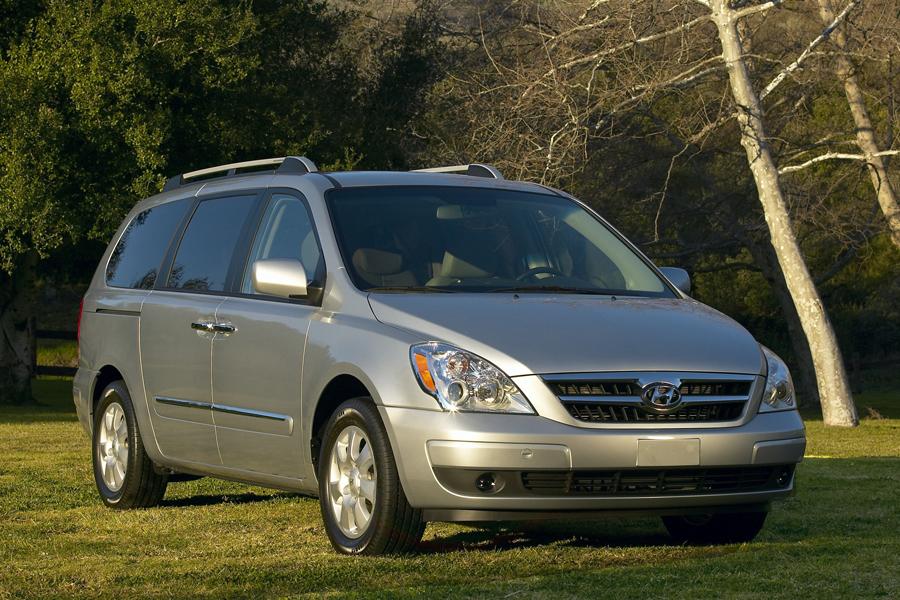2008 Hyundai Entourage Specs, Pictures, Trims, Colors || Cars.com