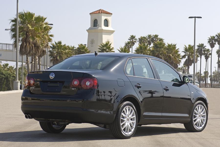 2009 Volkswagen Jetta Specs, Price, MPG & Reviews | Cars.com