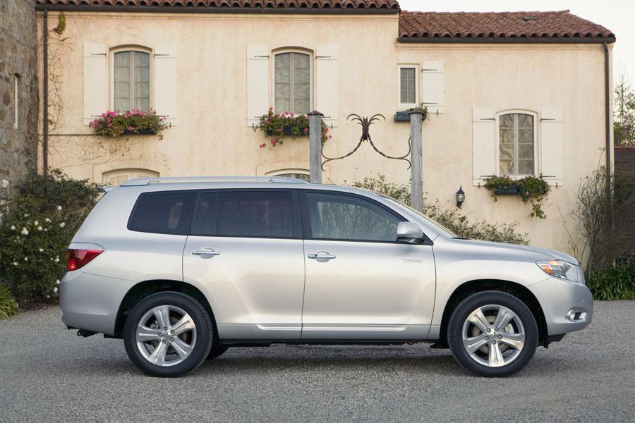 2009 Toyota Highlander Specs, Price, MPG & Reviews | Cars.com