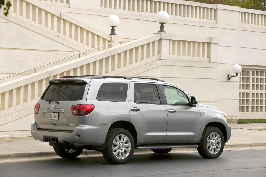 2009 Toyota Sequoia Reviews, Specs and Prices | Cars.com