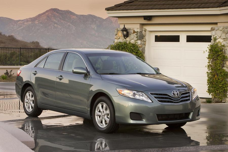 2011 Toyota Camry Reviews, Specs and Prices | Cars.com