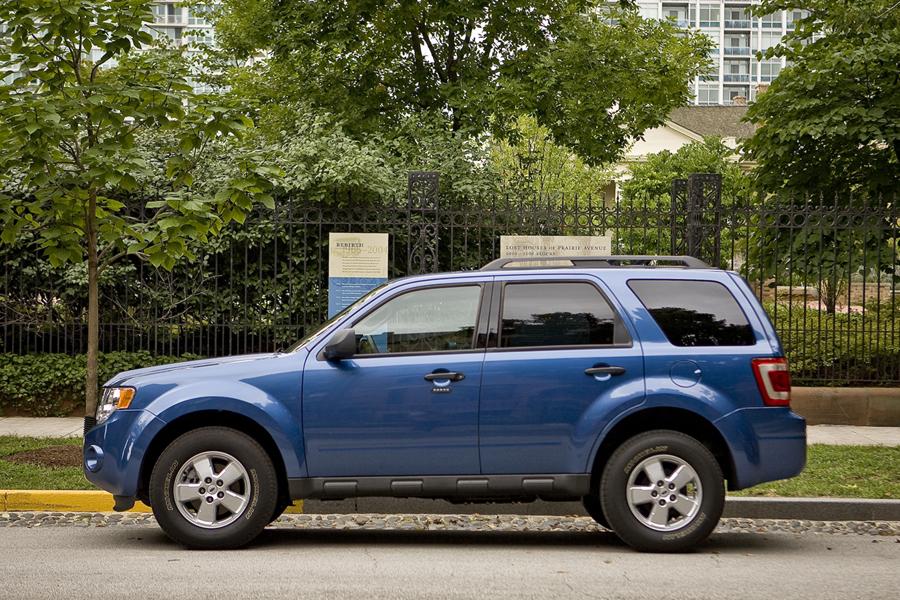 2011 Ford Escape Specs, Price, MPG & Reviews | Cars.com