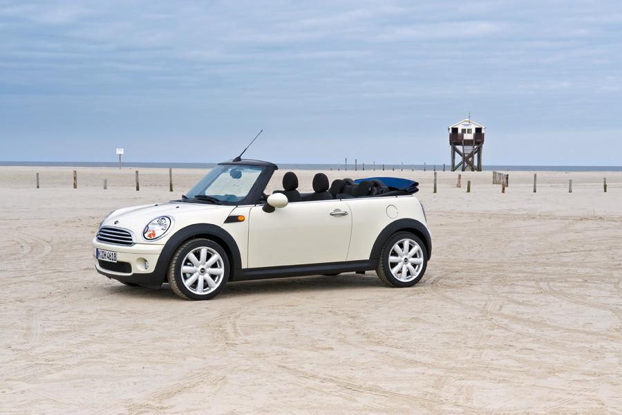 2011 MINI Cooper Specs, Price, MPG & Reviews | Cars.com