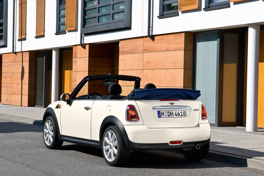2011 MINI Cooper Specs, Price, MPG & Reviews | Cars.com
