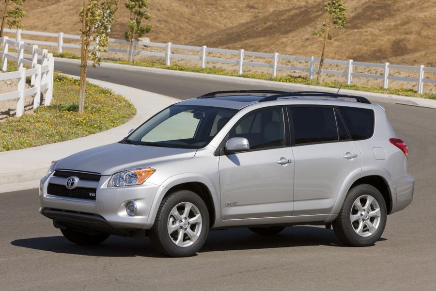 2011 Toyota RAV4 Specs, Price, MPG & Reviews | Cars.com