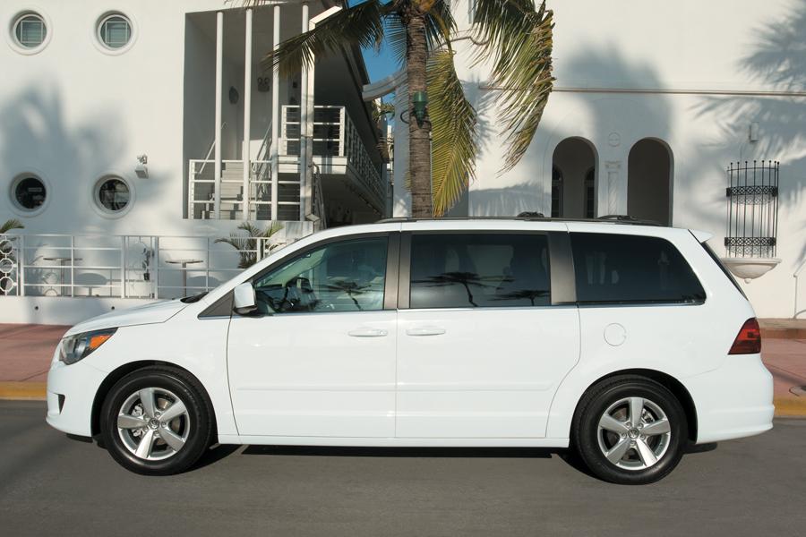 2011 Volkswagen Routan Reviews, Specs and Prices | Cars.com