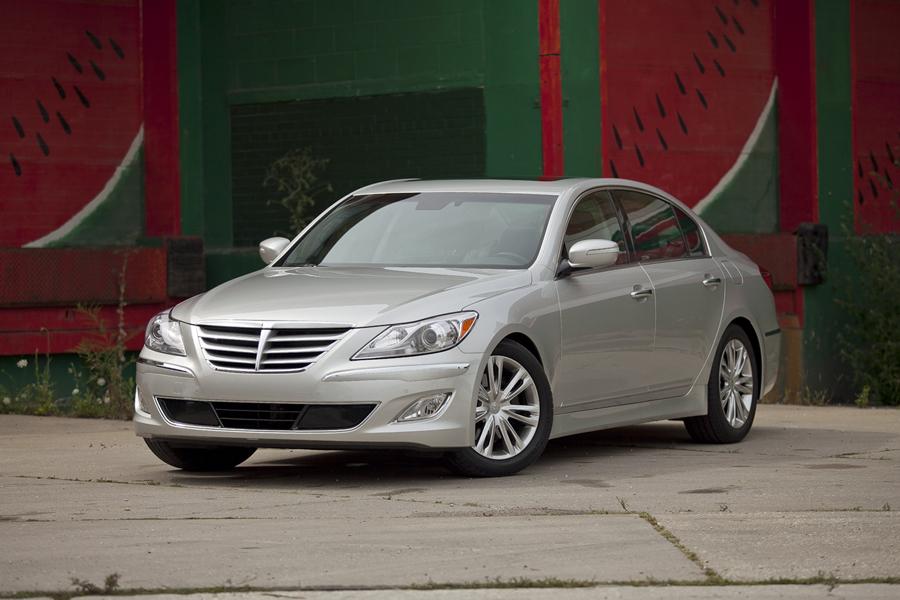 2012 Hyundai Genesis Specs, Pictures, Trims, Colors || Cars.com