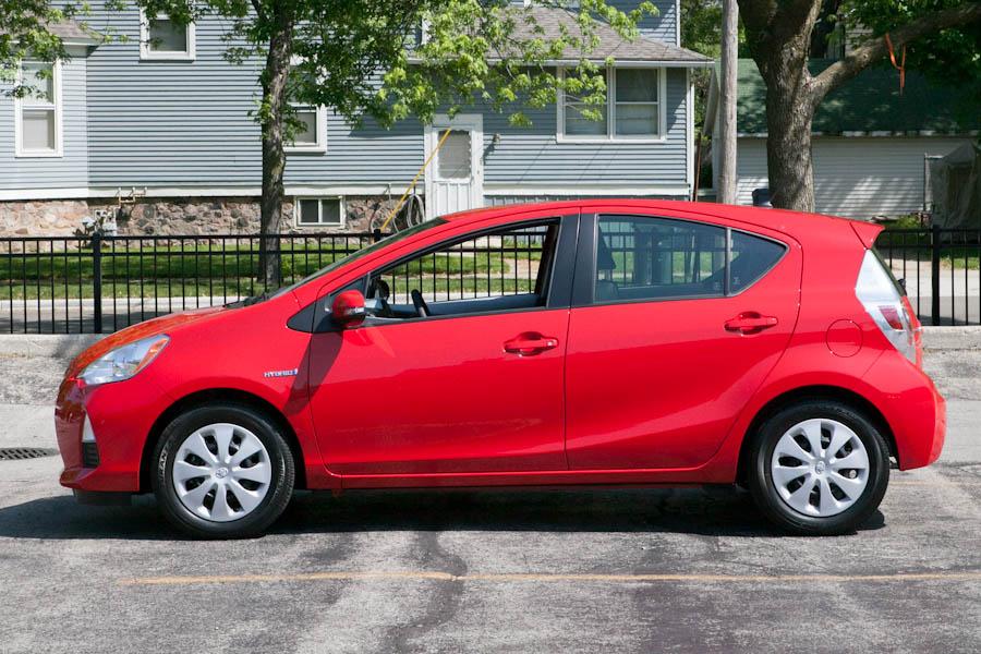 2012 Toyota Prius c Specs, Pictures, Trims, Colors || Cars.com