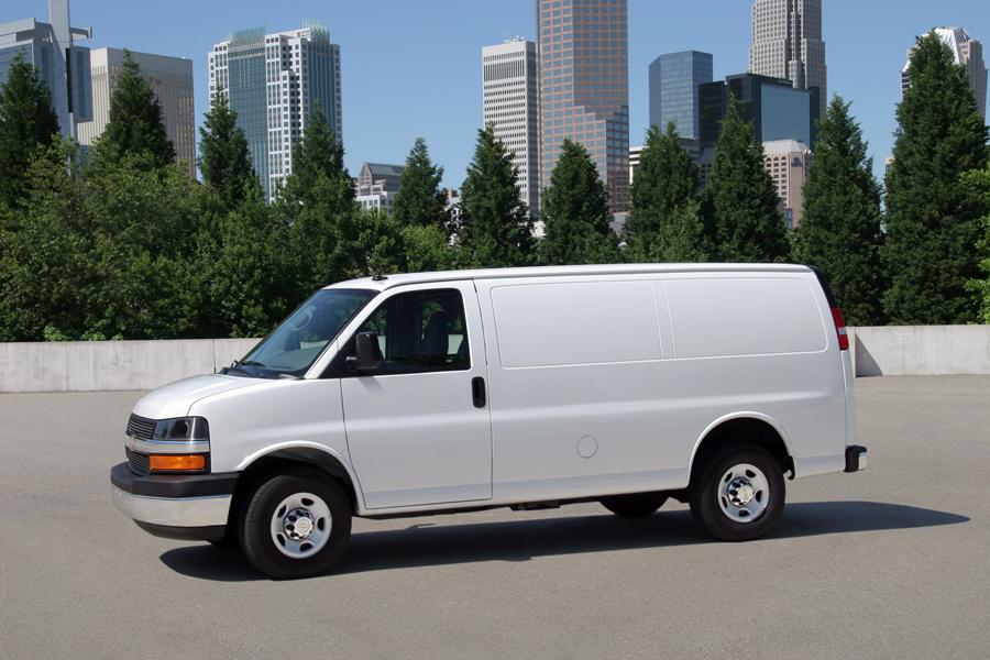 2012 Chevrolet Express 2500 Specs, Price, MPG & Reviews | Cars.com