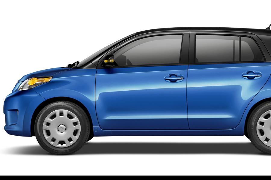 2013 Scion xD Specs, Pictures, Trims, Colors || Cars.com