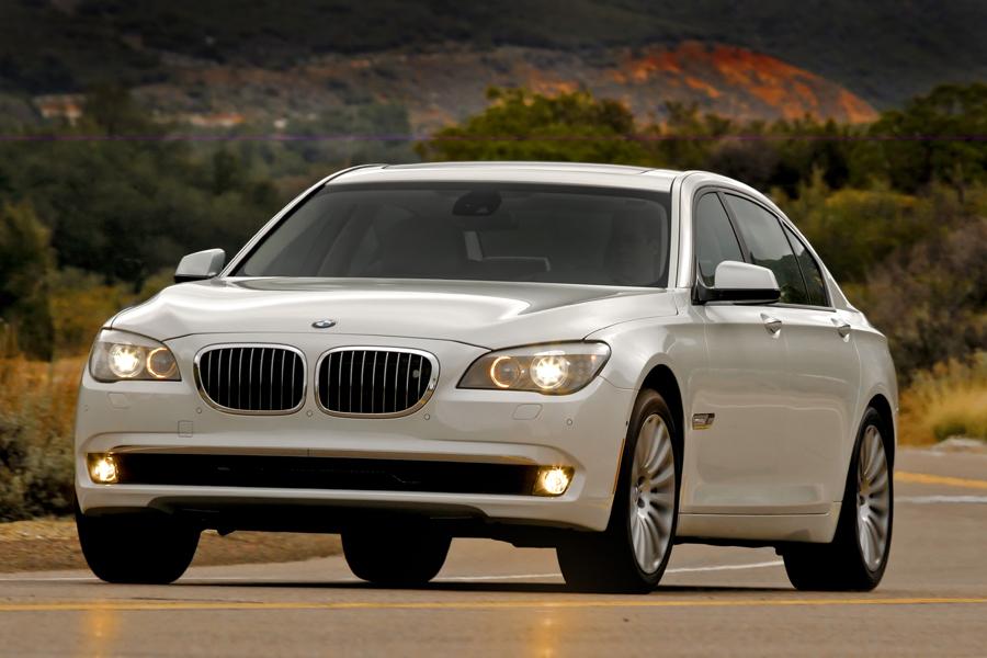 2012 BMW 750 Specs, Price, MPG & Reviews | Cars.com