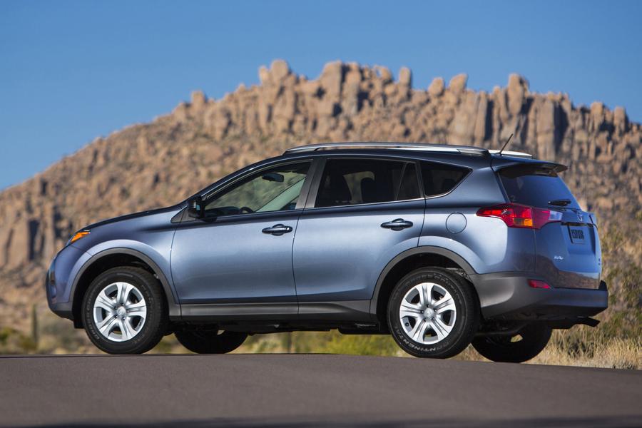 2013 Toyota RAV4 Specs, Price, MPG & Reviews | Cars.com